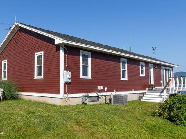 house with 3 bedroom, Pittsfield MA DS104074710