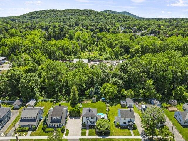 house with 3 bedroom, Pittsfield MA DS104113171