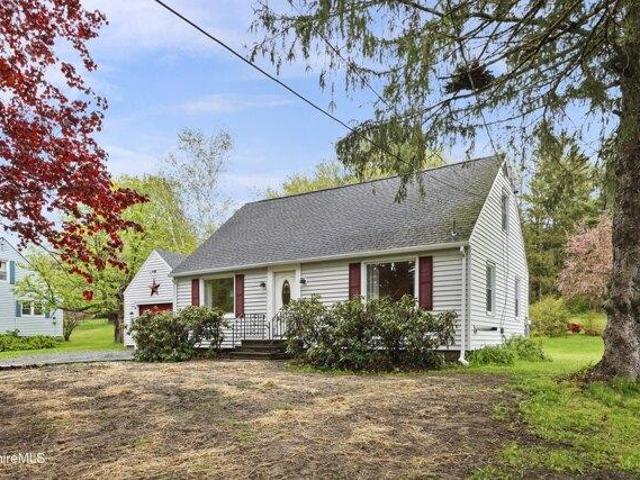 house with 3 bedroom, Pittsfield MA DS104153092