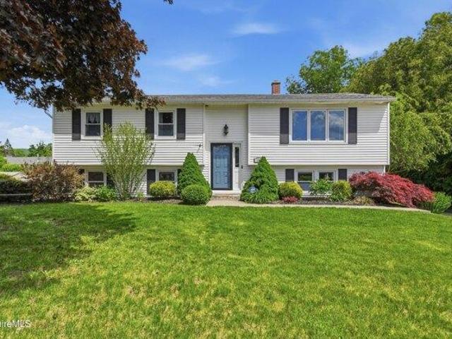house with 3 bedroom, Pittsfield MA DS104266268