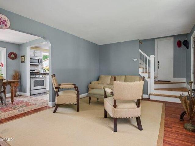 house with 3 bedroom, Pittsfield MA DS104298276