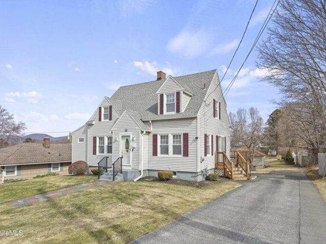 house with 3 bedroom, Pittsfield MA DS102475126