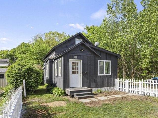 house with 3 bedroom, Pittsfield MA DS102824079