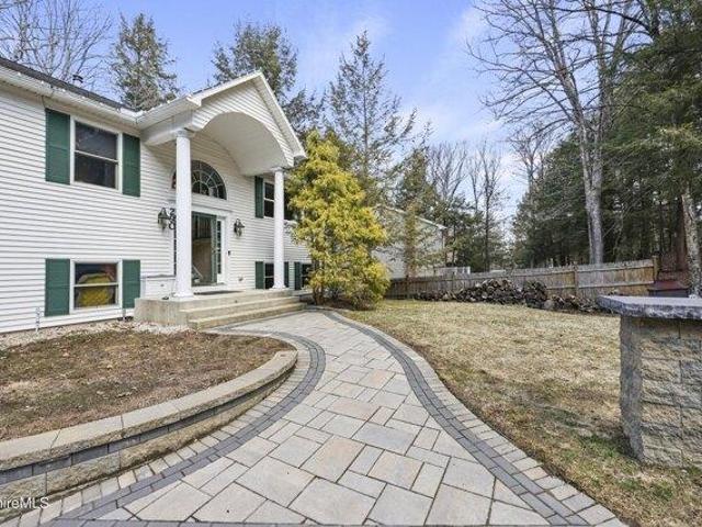 house with 3 bedroom, Pittsfield MA DS103662516