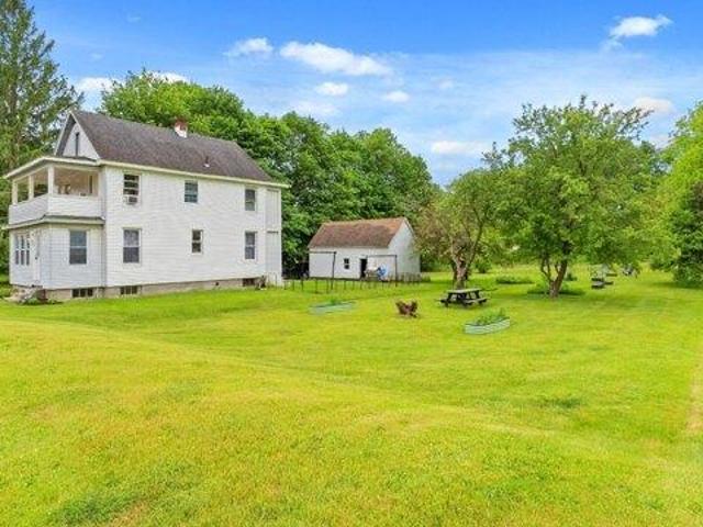 house with 3 bedroom, Pittsfield MA ES104075502