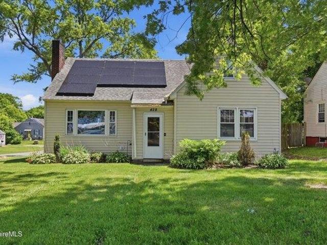 house with 3 bedroom, Pittsfield MA ES104235185
