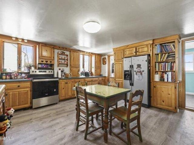 house with 3 bedroom, Pittsfield MA ES104332325