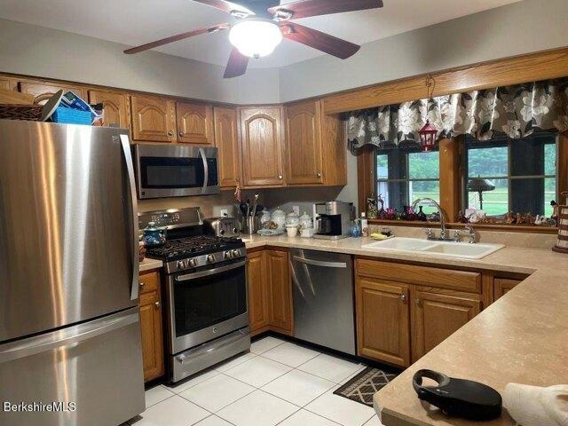 house with 3 bedroom, Pittsfield MA ES104570043