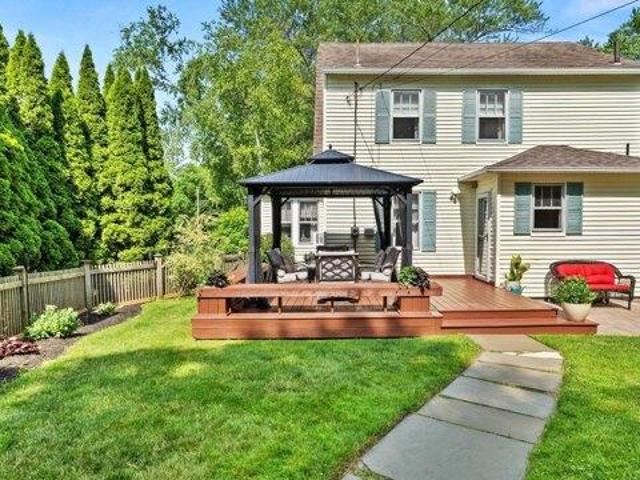 house with 3 bedroom, Pittsfield MA ES105041503