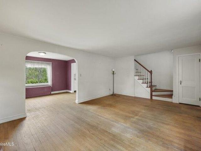 house with 3 bedroom, Pittsfield MA ES105061353