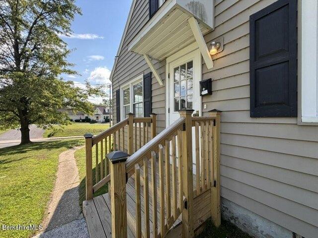 house with 3 bedroom, Pittsfield MA ES105093275