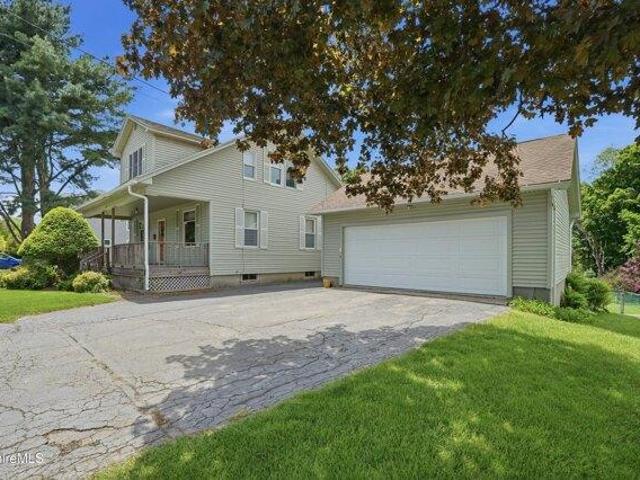 house with 3 bedroom, Pittsfield MA ES105108614