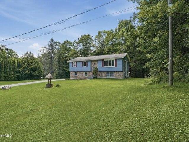 house with 3 bedroom, Pittsfield MA ES105108908