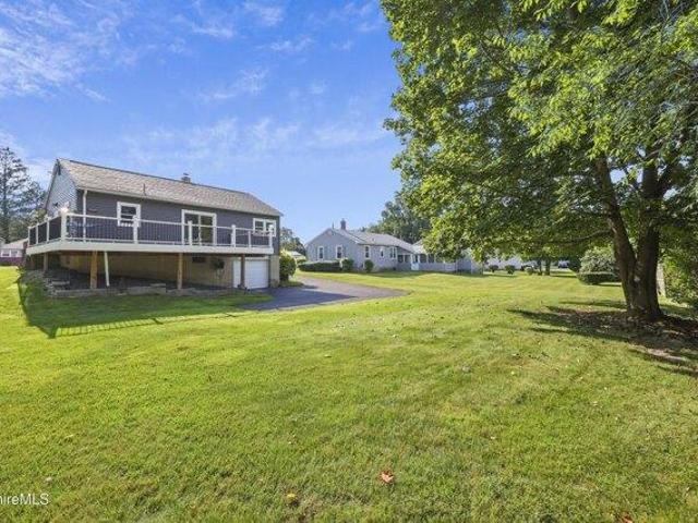house with 3 bedroom, Pittsfield MA ES105113602