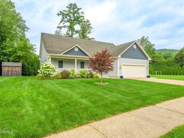 house with 3 bedroom, Pittsfield MA ES105144942