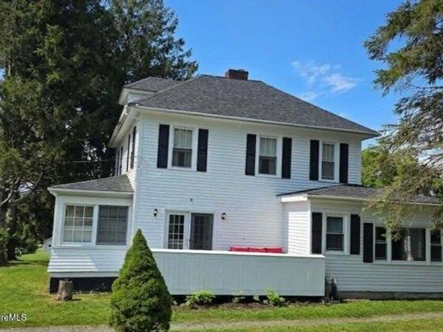 house with 3 bedroom, Pittsfield MA ES105229499
