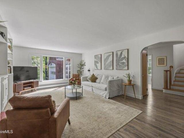 house with 3 bedroom, Pittsfield MA ES103437853