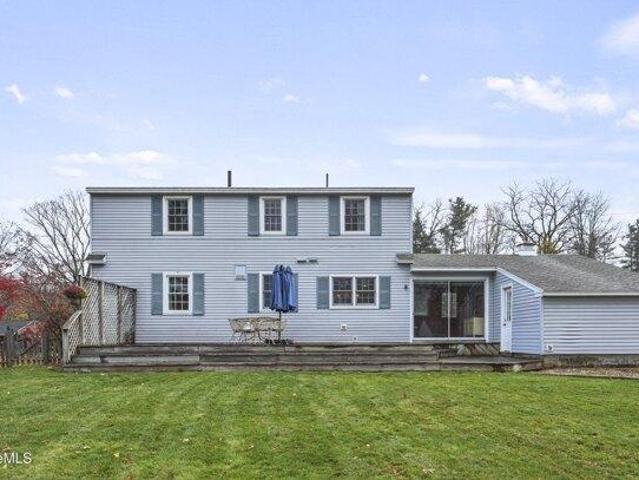 house with 3 bedroom, Pittsfield MA ES103774405