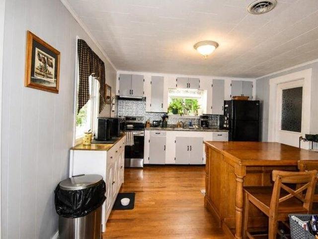 house with 3 bedroom, Pittsfield ME ES104909251