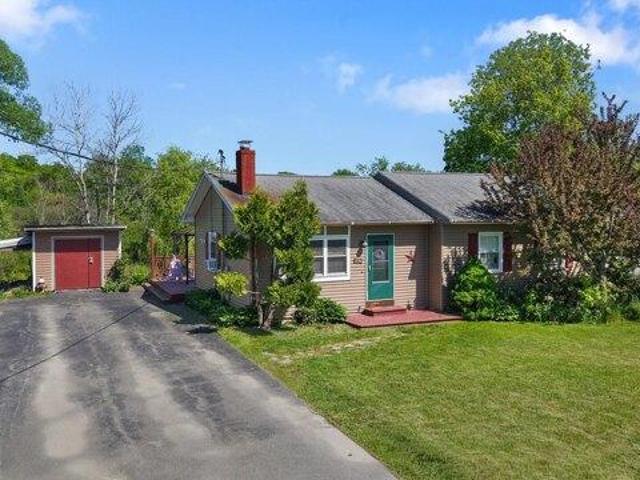 house with 3 bedroom, Pittsfield ME ES103498797