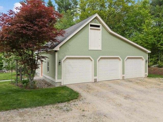 house with 3 bedroom, Pittsfield NH ES104568263