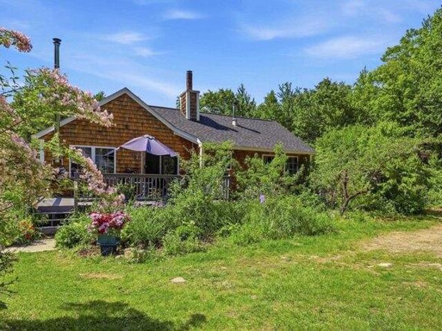 house with 3 bedroom, Pittsfield NH ES103438851