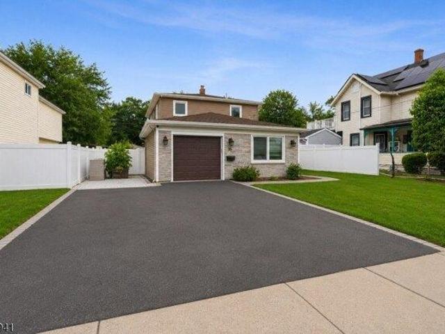 house with 3 bedroom, Pompton Lakes NJ DS104375347