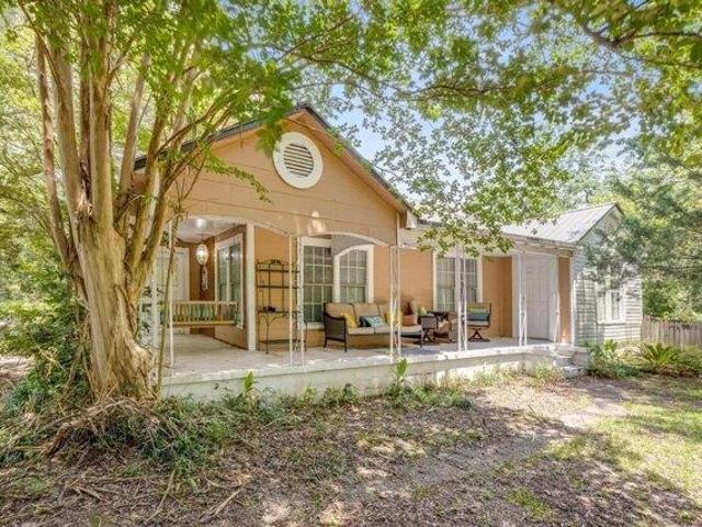 house with 3 bedroom, Ponce De Leon FL DLS91875358