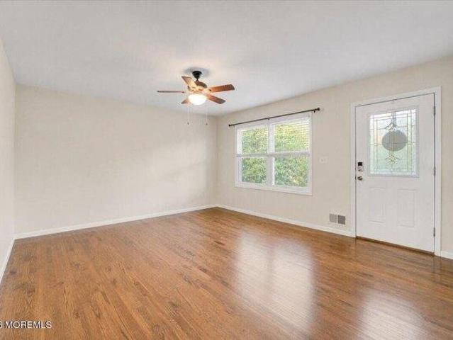 house with 3 bedroom, Port Monmouth NJ ES104849899