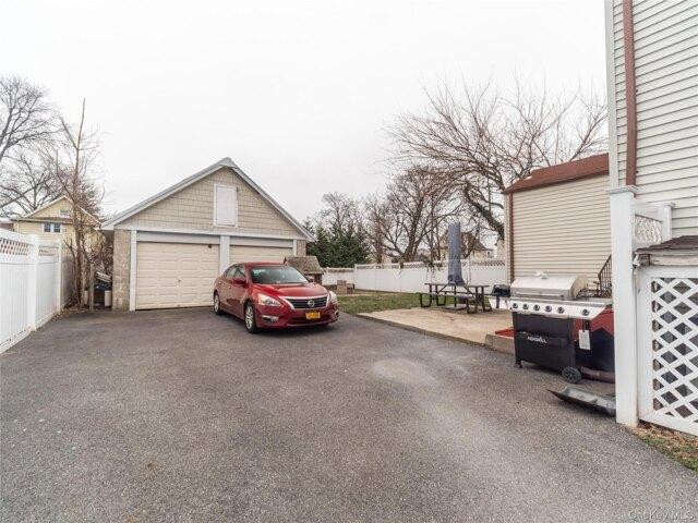 house with 3 bedroom, Port Chester NY ES103619458