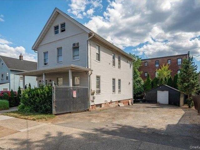house with 3 bedroom, Port Chester NY ES104922068