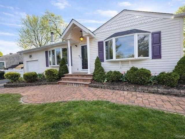 house with 3 bedroom, Port Jefferson NY DS103625504