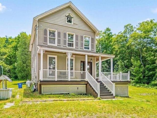 house with 3 bedroom, Port Jervis NY ES103621532
