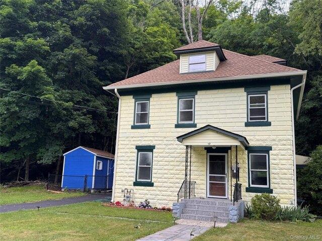 house with 3 bedroom, Port Jervis NY ES103623876