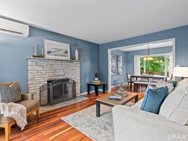 house with 3 bedroom, Portland CT ES104852223