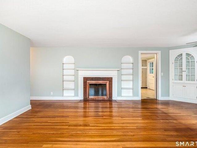 house with 3 bedroom, Portland CT ES105143292