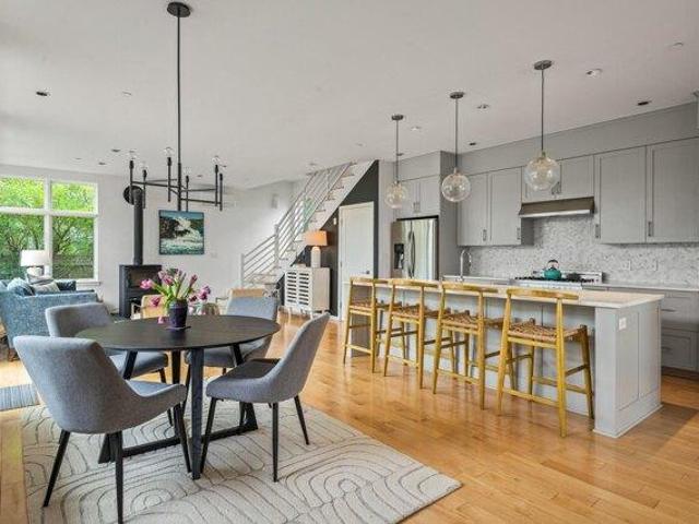 house with 3 bedroom, Portland ME DLS101577106