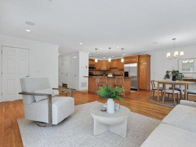 house with 3 bedroom, Portland ME DLS102668350