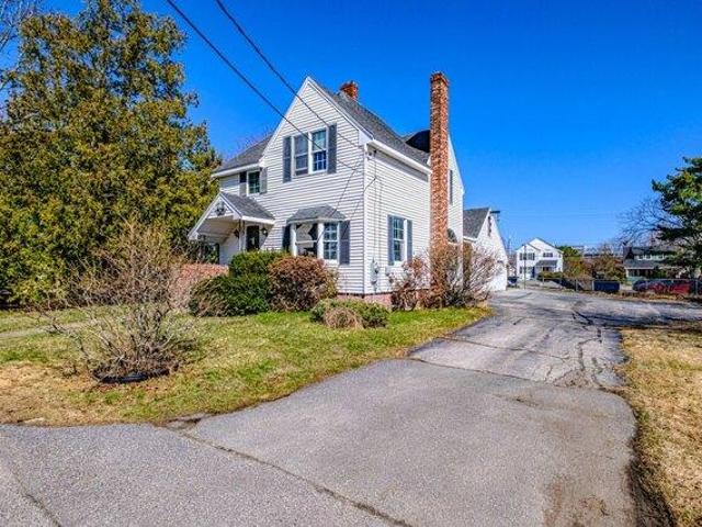 house with 3 bedroom, Portland ME DLS102063135