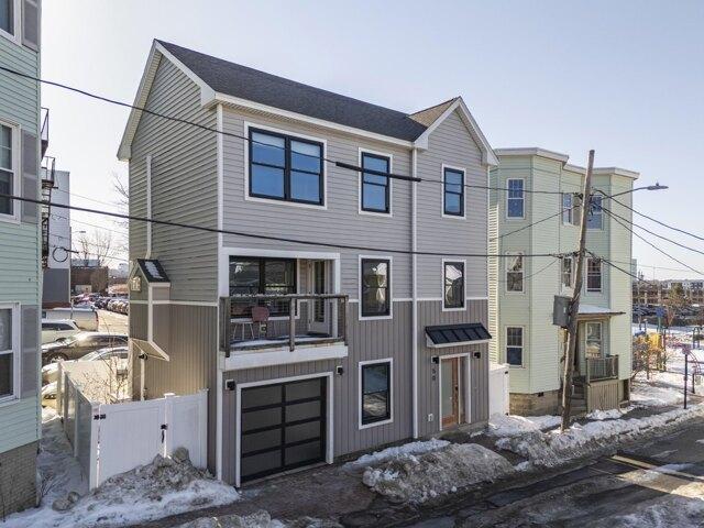 house with 3 bedroom, Portland ME DLS102158650