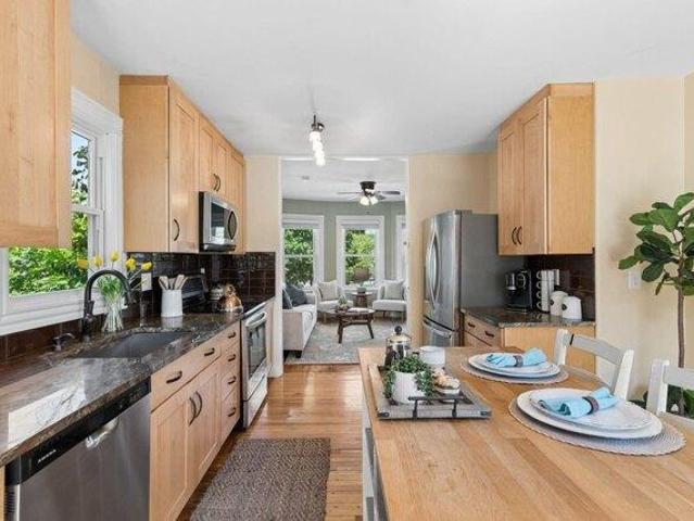 house with 3 bedroom, Portland ME DS103969350