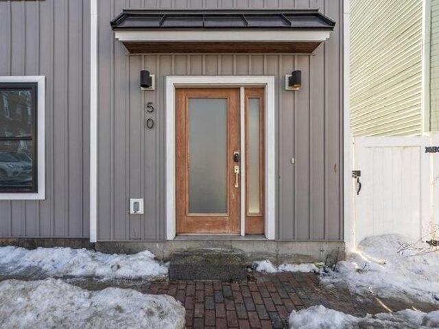 house with 3 bedroom, Portland ME ES103849852