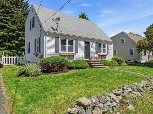 house with 3 bedroom, Portland ME ES103966157