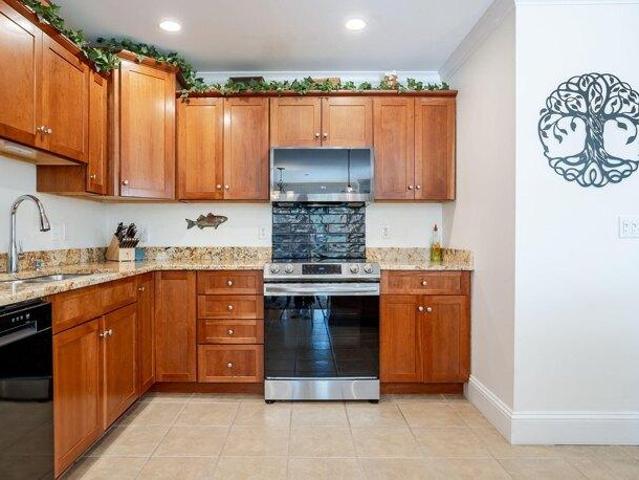house with 3 bedroom, Portland ME ES105206740
