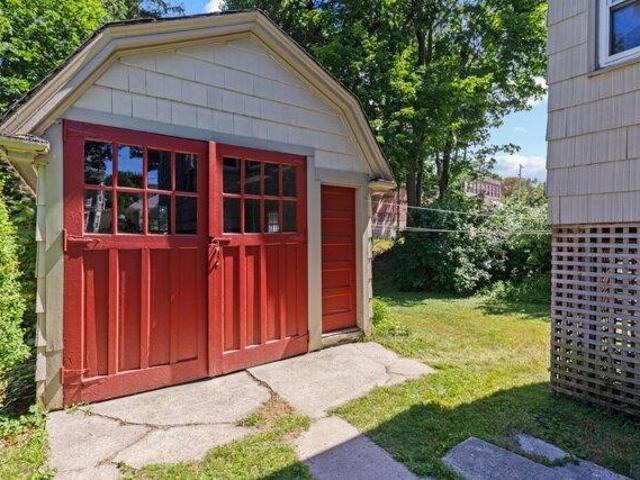 house with 3 bedroom, Portland ME ES105229822