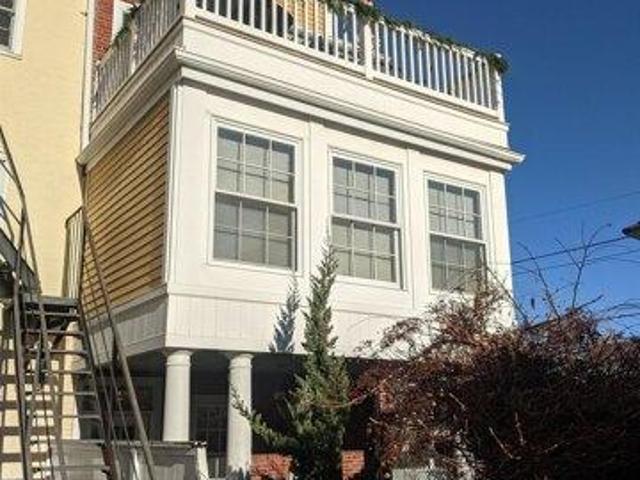 house with 3 bedroom, Portsmouth NH DS104044881