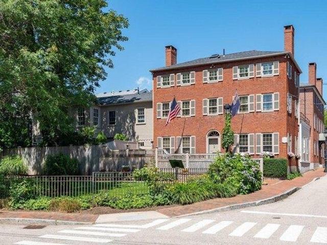 house with 3 bedroom, Portsmouth NH DS102314502