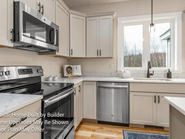 house with 3 bedroom, Portsmouth NH ES105094618