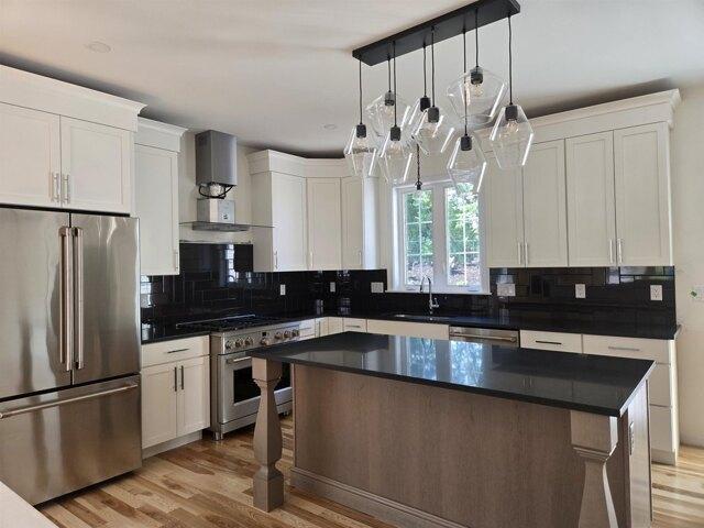 house with 3 bedroom, Portsmouth NH ES105108223