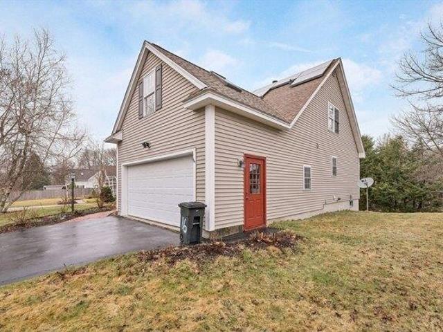 house with 3 bedroom, Portsmouth NH ES103664806